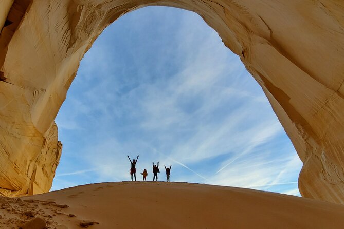 Private Sunset Guided Tour to Great Chamber by Four-Wheel Drive - An In-Depth Look at the Tour Experience