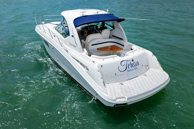 Private tour for 12 people on a 40 ft Yacht, Ft Lauderdale bay - Who Should Book This Yacht Tour?  