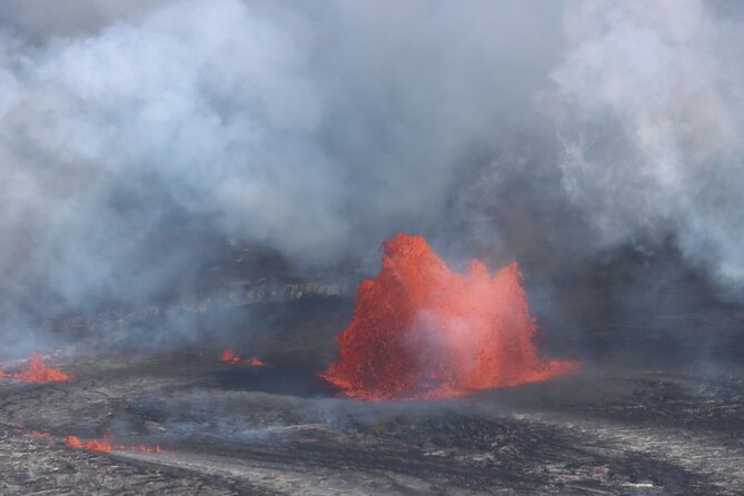 Private Tour from Hilo to Hawaii Volcanoes Natl Park Mercedes Van - Deep Dive into the Itinerary
