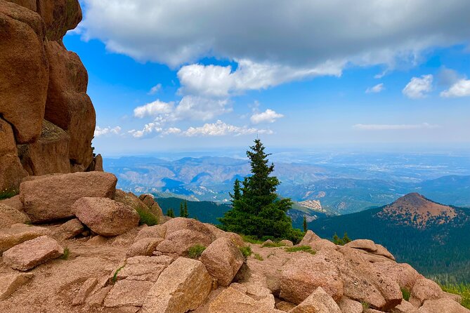Private Tour of Pikes Peak & Garden of the Gods from Denver - Who Should Consider This Experience?
