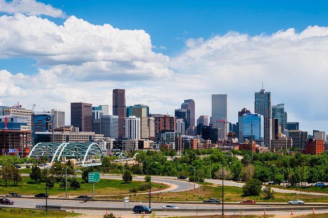 Private Transfer from Denver Airport DEN to Denver in Luxury Van - An In-Depth Look at the Denver Airport Transfer Experience
