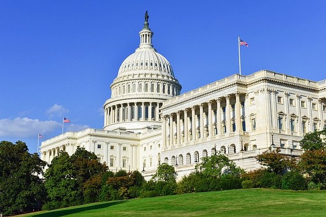 Private Transfer from National Airport DCA to Washington in Business Car - What to Expect on the Day
