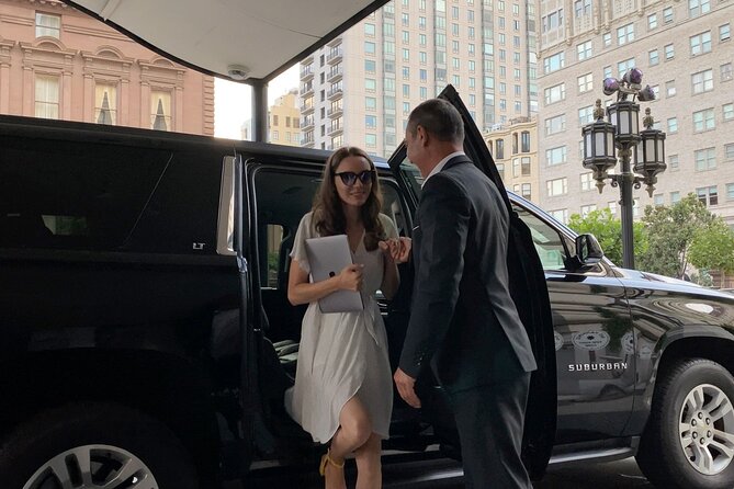 Private transfer from SFO to or from Healdsburg - Introduction: A Sleek, Stress-Free Ride