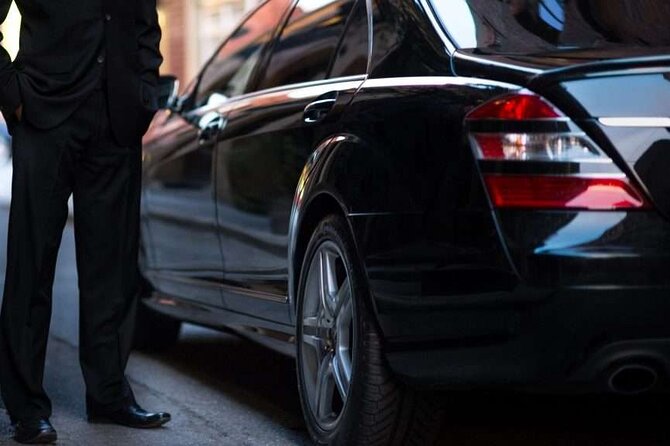 Private Transfer in a Luxury Vehicle to and from MSY Airport - Who Will Love This Service?