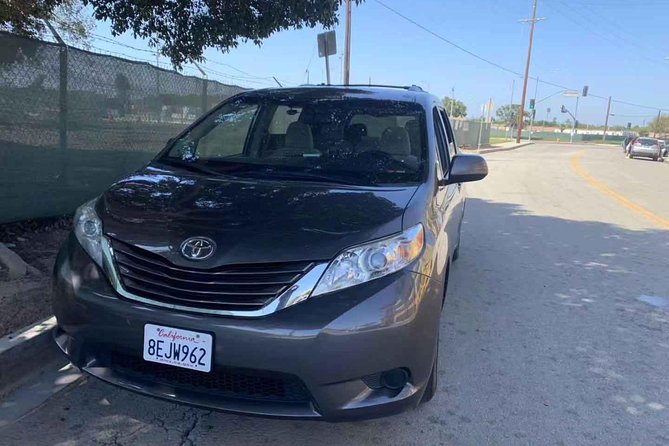 Private Transfer Los Angeles Airport LAX to LA City or Anaheim - What Makes This Transfer Stand Out?