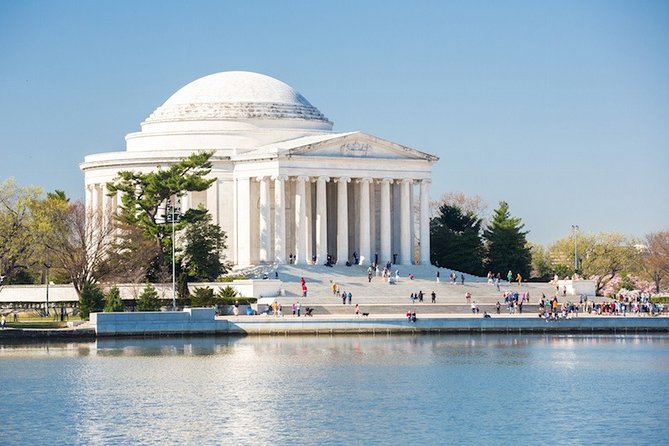 Private Transfer: National Airport DCA to Washington in Van/SUV - Timing and Flexibility