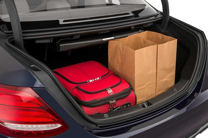 Private Transfer Philadephia to Philadelphia Airport PHL by Sedan - A Closer Look at This Private Transfer