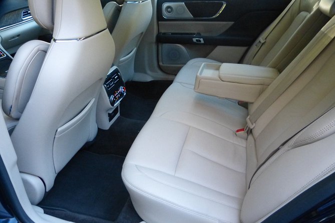 Private Transfer: San Antonio Airport to San Antonio by Sedan, SUV or Minibus - Who Is This Transfer Best Suited For?