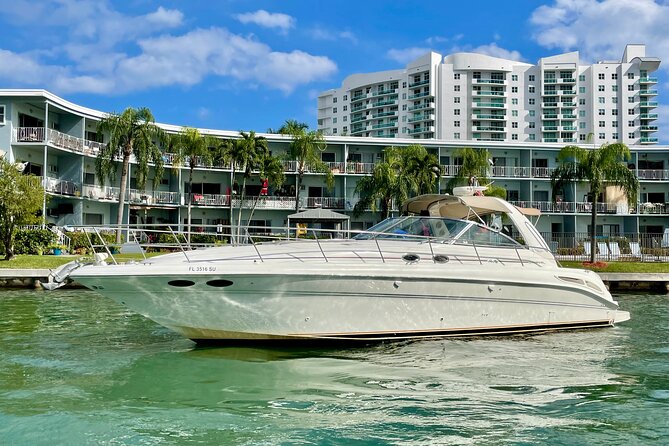 Private Yacht Rental Miami, Customizable Tours, Dolphin Watching - The Sum Up
