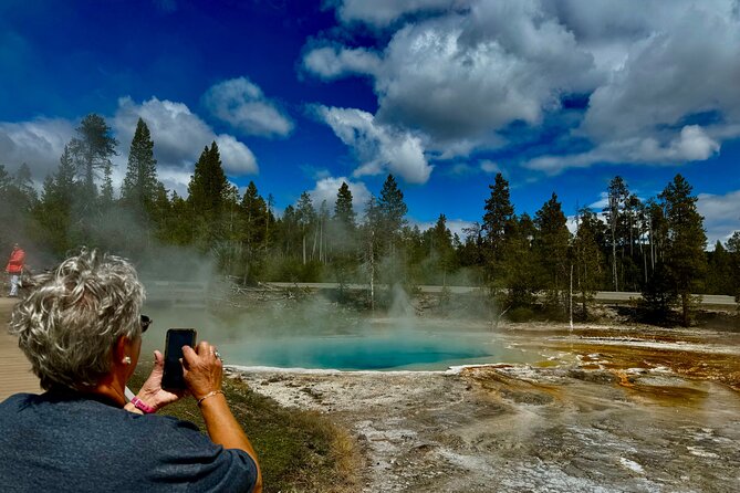 Private Yellowstone Hot Spots Tour From West Yellowstone - Why Travelers Love This Tour