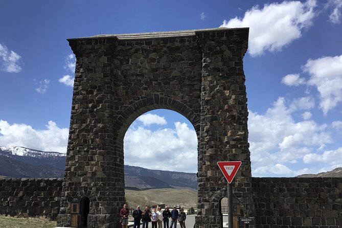 Private Yellowstone Wildlife and Photo Tours West Yellowstone - FAQs