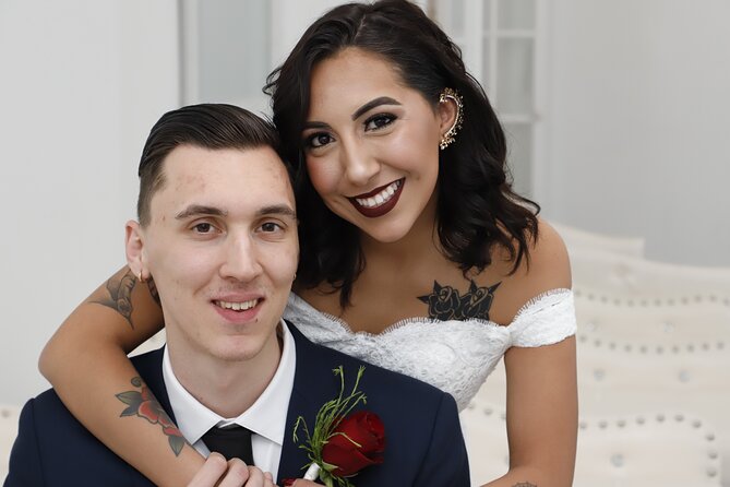 Quickie Las Vegas Wedding at Paradise Wedding Chapel - Key Points