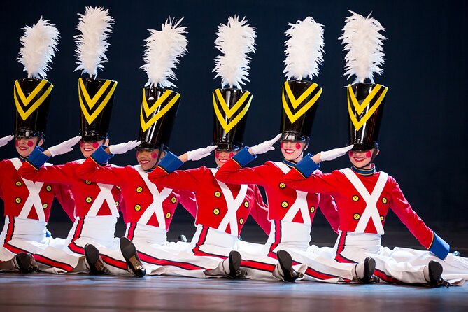 Radio City Christmas Spectacular Starring the Rockettes Ticket - The Experience at a Glance