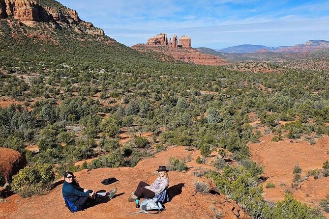 Reiki & Sound Healing on the Red Rocks of Sedona - An In-Depth Look at the Tour Experience