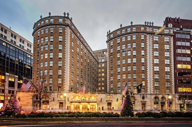 Residences of the Presidentses Walking Tour: Lafayette Square & Foggy Bottom - Key Points  