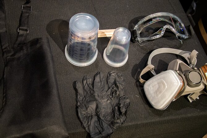 Resin Artwork in a Nolita Artist's Studio - Why This Resin Art Workshop Stands Out in NYC