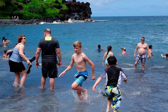 Road to Hana in Mercedes Van: Waterfalls and Black Sand Beach - FAQ