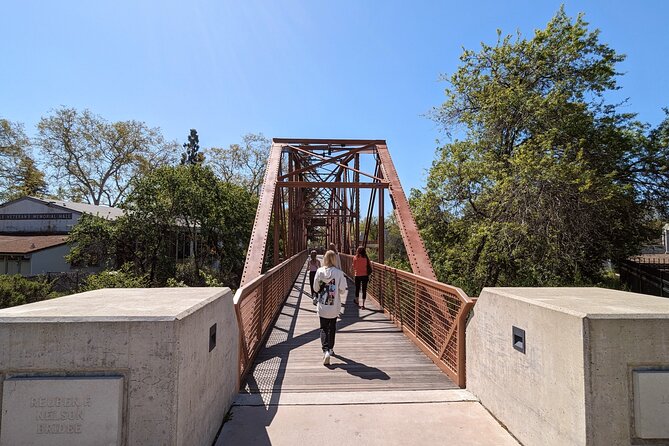 Roseville California Scavenger Hunt Walking and Game - FAQ