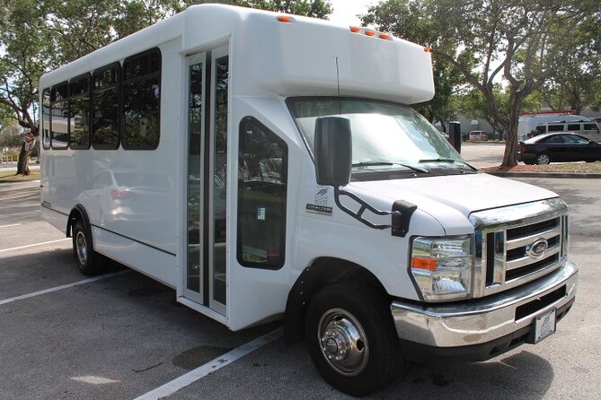 Round-Trip Group Shuttle Transportation to NASA Space Center - Key Points
