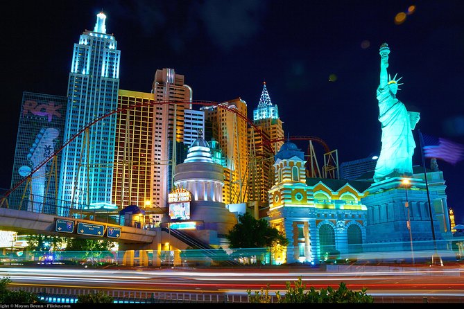 RoundTrip Private Transfer Las Vegas by Luxury SUV Cadillac Escalade up to 5 pax - Who This Transfer Is Best For