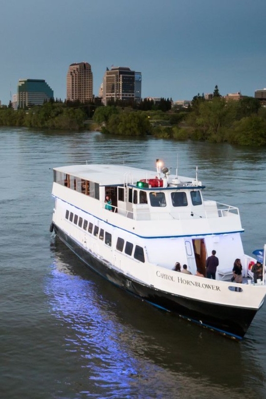 Sacramento: New Year's Eve River Cruise - What Exactly Is the Sacramento New Year’s Eve River Cruise?