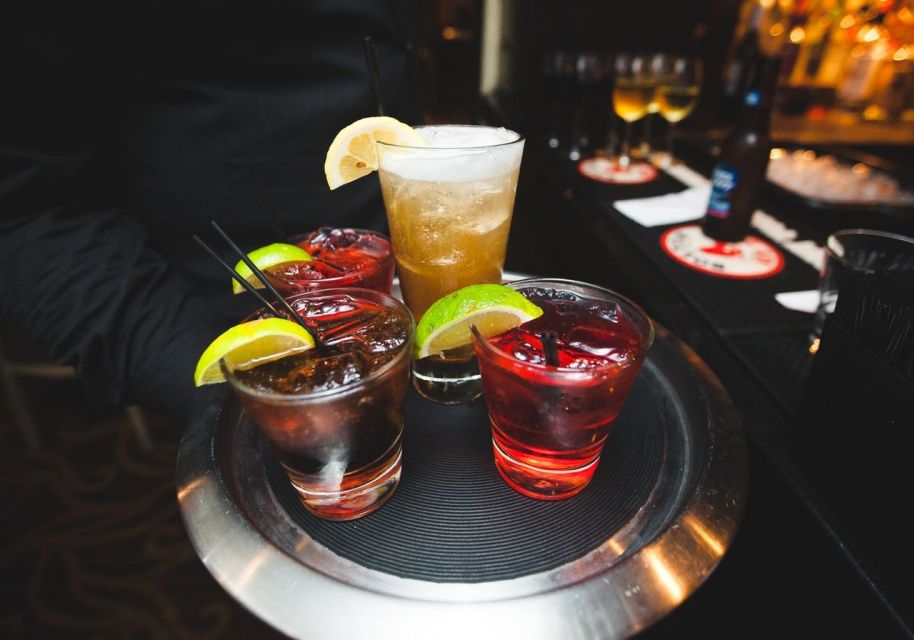 Sacramento: New Year's Eve Rock the Yacht Cruise - Key Points