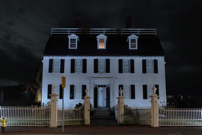 Salem Booze and Brews Haunted Pub Crawl by US Ghost Adventures - Meeting Points & Logistics