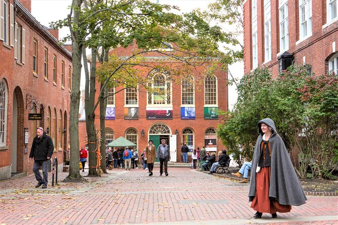 Salem "Hocus Pocus" Movie Locations Tour (31st Anniversary) - The Tour Itself: What to Expect