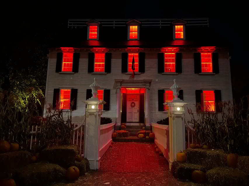Salem, MA: Hocus Pocus Movie Guided Walking Tour - Exploring the Salem "Hocus Pocus" Film Locations