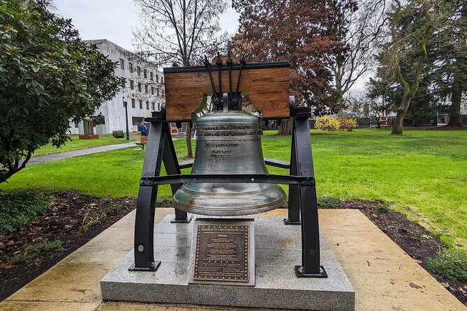 Salem Oregon Scavenger Hunt Walking Tour and Game - Who Will Love This Tour?
