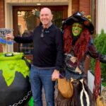 Salem Private Half Day Tour from Boston, groups 5-6 - Stop 3: Bewitched Statue & Movie Scenes