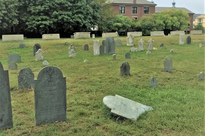 Salem's Best Ghost Tour - Why We Love This Tour