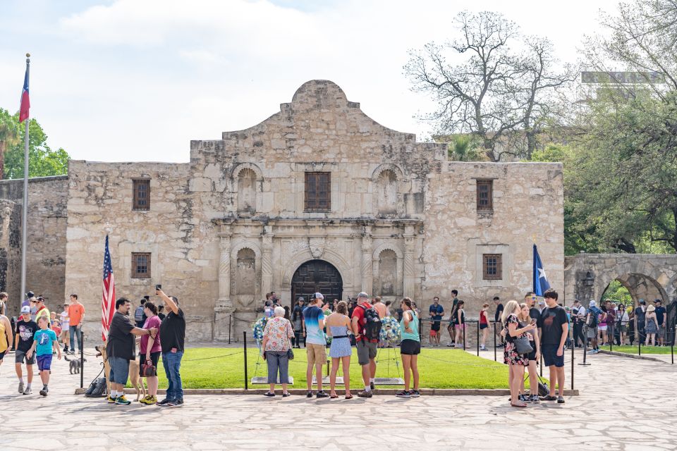 San Antonio: Historic Downtown Food and Culture Walking Tour - How the experience is structured