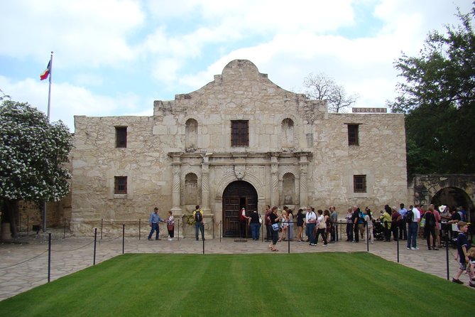 San Antonio Scavenger Hunt Adventure - The Experience: Walking, Learning, and Having Fun