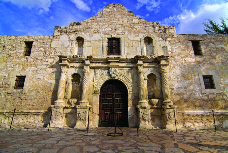 San Antonio: Small Group Tour w/ Alamo, Tower & River Cruise - Key Points