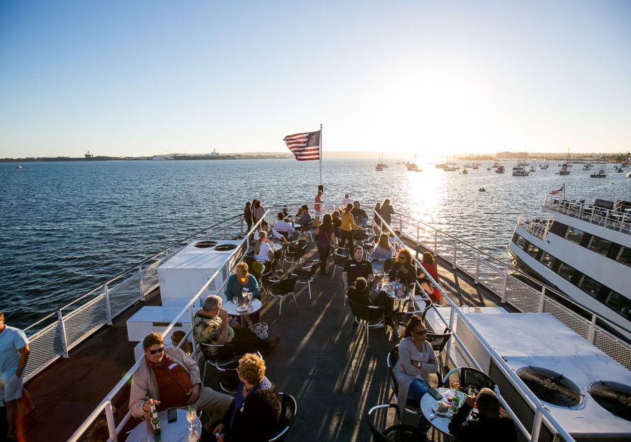 San Diego: New Year's Eve Gourmet Brunch or Dinner Cruise - Drinks, Drinks, Drinks  