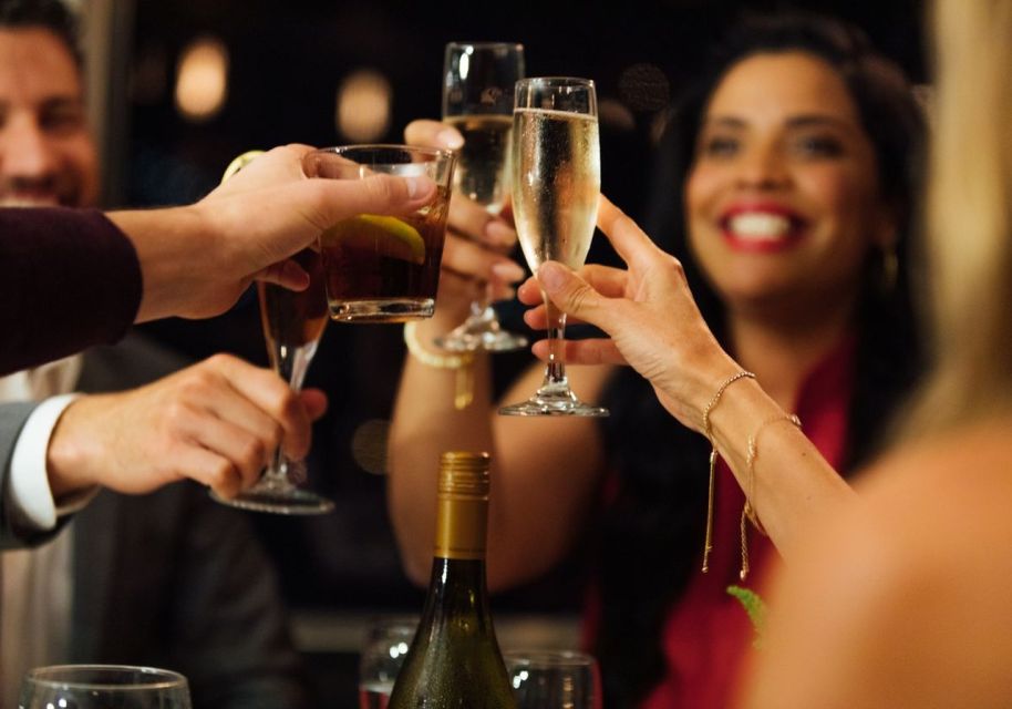 San Diego: New Year's Eve Gourmet Brunch or Dinner Cruise - The Experience: Atmosphere, Entertainment, and Comfort  