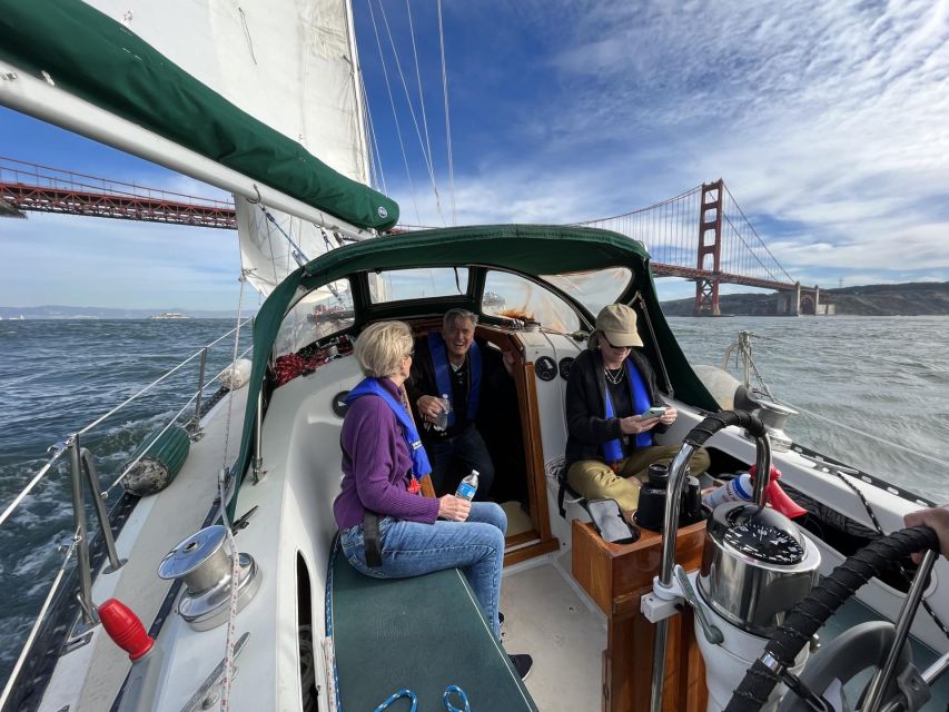 SAN FRANCISCO: (2hr) PRIVATE Sailing Experience 6 Guests - Discover the Charm of a Private Sailing Experience in San Francisco