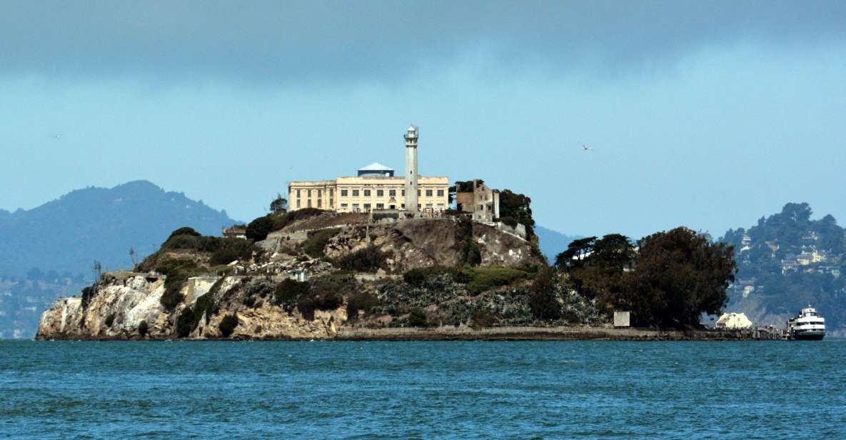 San Francisco: Alcatraz Island & 2 Hour Bike Rental - Key Points