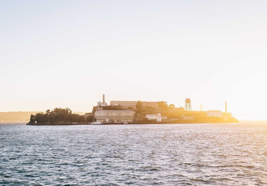 San Francisco: Christmas Day Buffet Brunch or Dinner Cruise - The Experience: What to Expect on the Water
