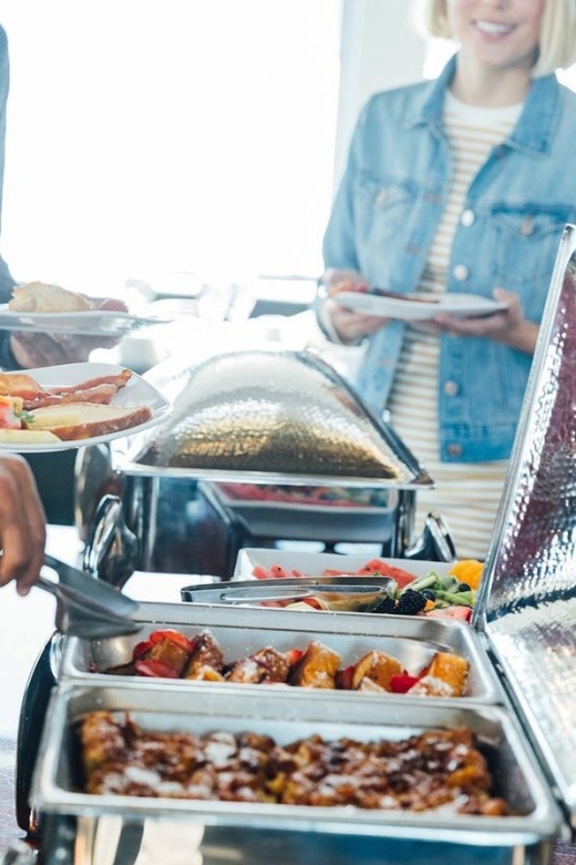 San Francisco: Christmas Day Buffet Brunch or Dinner Cruise - How It Compares to Other San Francisco Water Experiences