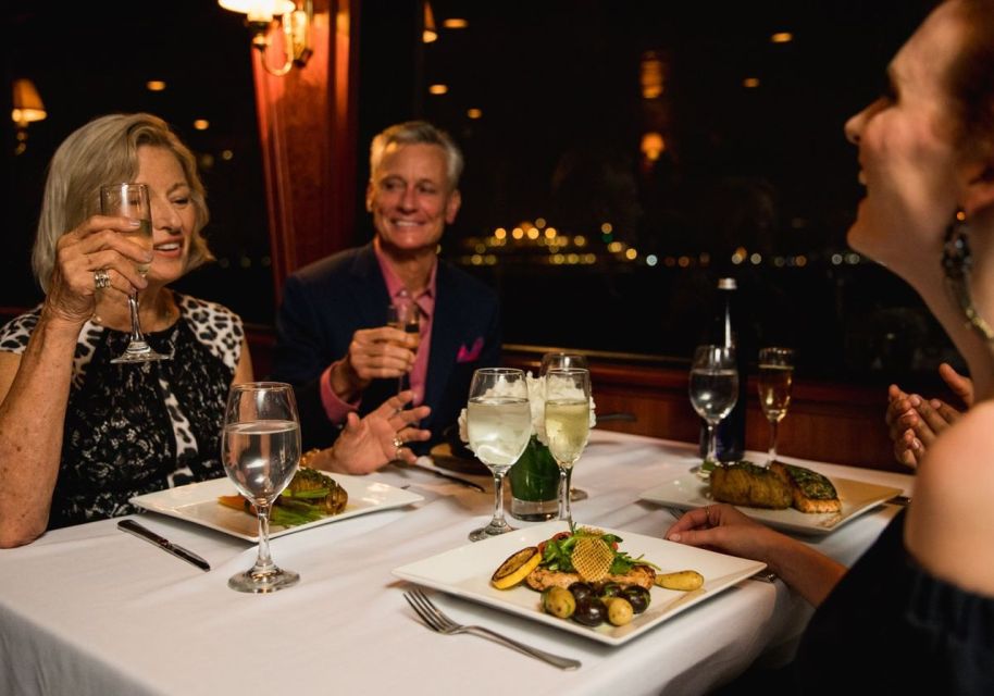 San Francisco: Christmas Day Buffet Brunch or Dinner Cruise - FAQ