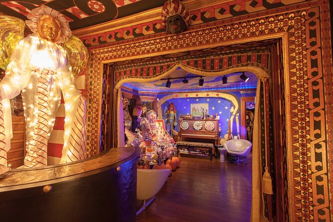 San Francisco Gregangelo Museum - Immersive Interior Art Tour - The Guide and Atmosphere  