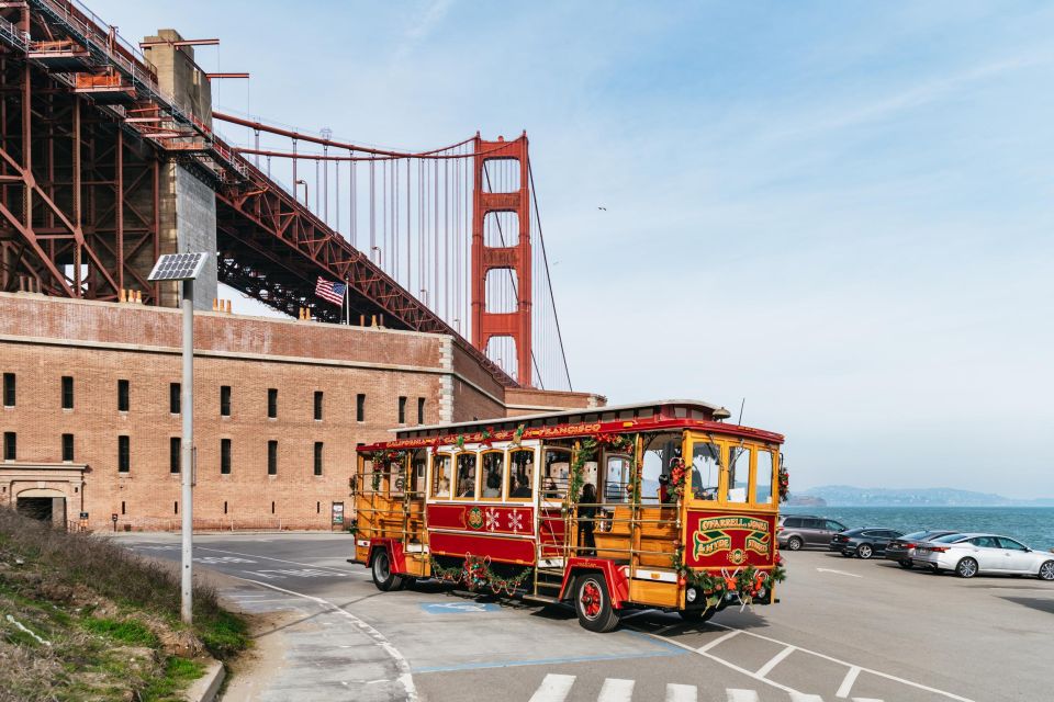 San Francisco: Movie Filming Locations Bus Tour - Neighborhoods and Landmarks