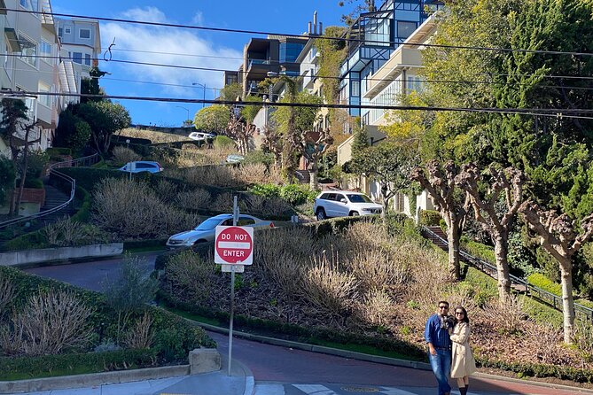 San Francisco Top Sights Private Tour with a Luxury Tesla - FAQ