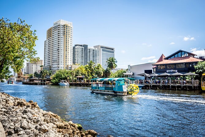 Sandbar Splash and Yacht Tour in Fort Lauderdale - An In-depth Look at the Fort Lauderdale Pedal Party Boat
