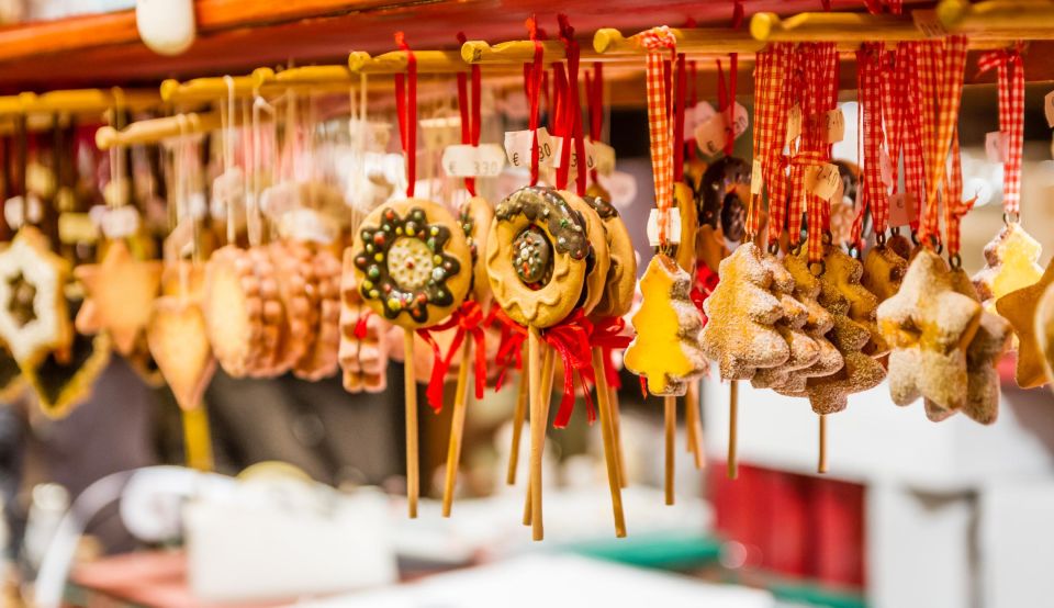 Santa Fes Enchanted Christmas Stroll - Why This Tour Stands Out