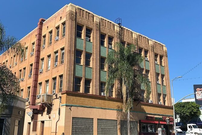 Santa Monica Private Tour with Restaurant and Bar Stops - The Sum Up