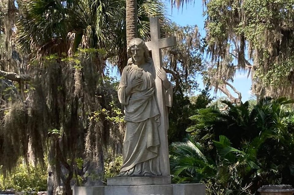 Savannah: Bonaventure Cemetery Golf Cart Guided Tour - The Sum Up