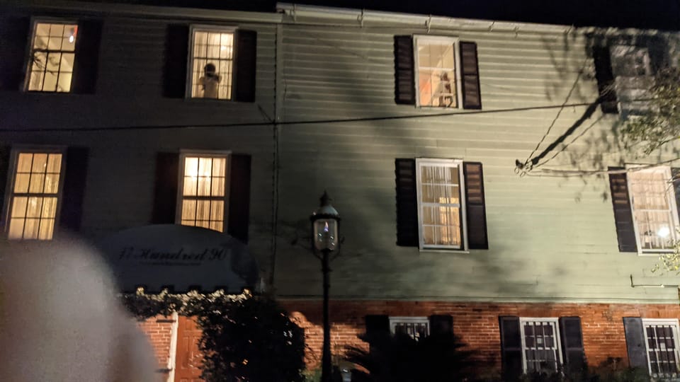 Savannah: Haunts and Horror - The Hell Cat Ghost Tour - Is it Worth the Price?